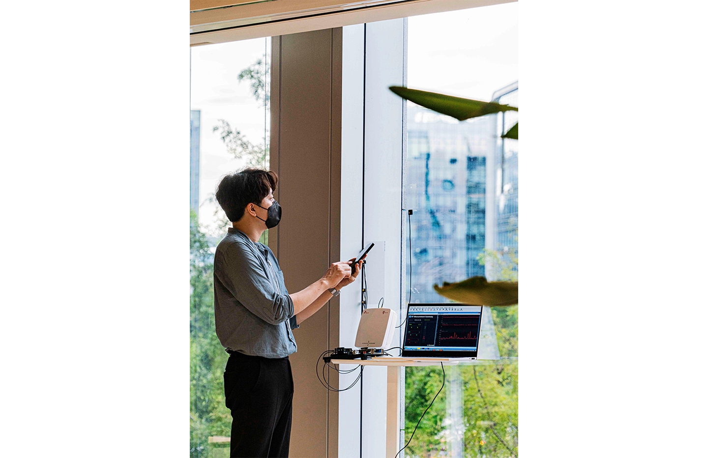 SKT, 투명안테나 및 RIS 기술로 이동통신 기술 진화 선도 – SK텔레콤 뉴스룸