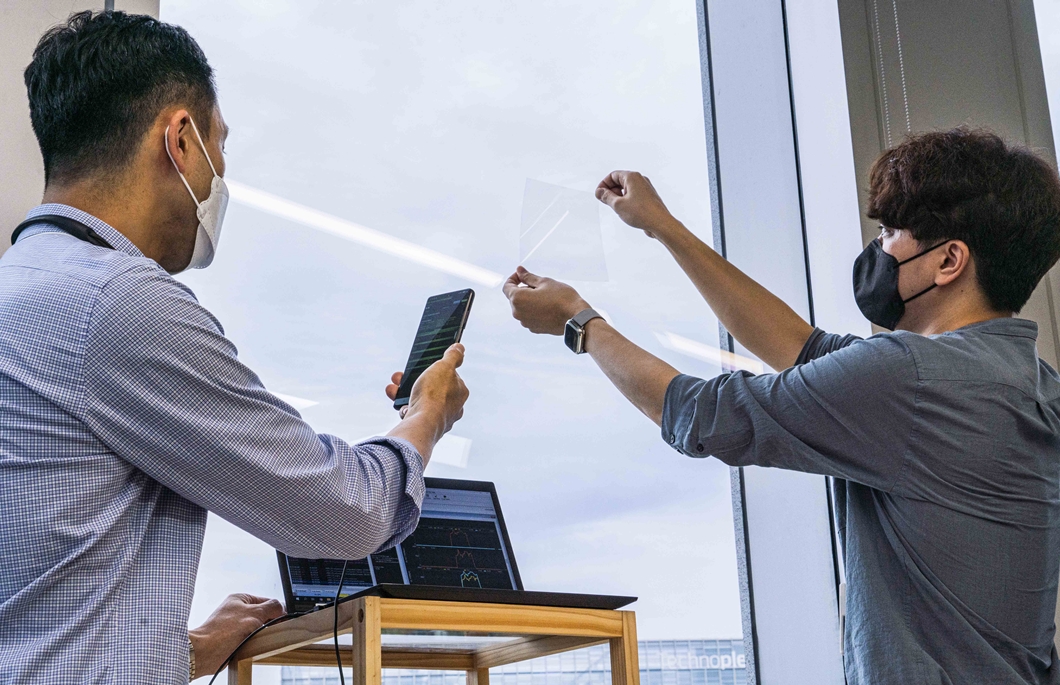 SKT, 투명안테나 및 RIS 기술로 이동통신 기술 진화 선도 – SK텔레콤 뉴스룸