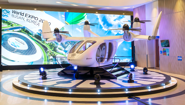 [포토] 부산으로 날아온 UAM 전시, 2030 부산세계박람회 유치 지원한다 – SK텔레콤 뉴스룸