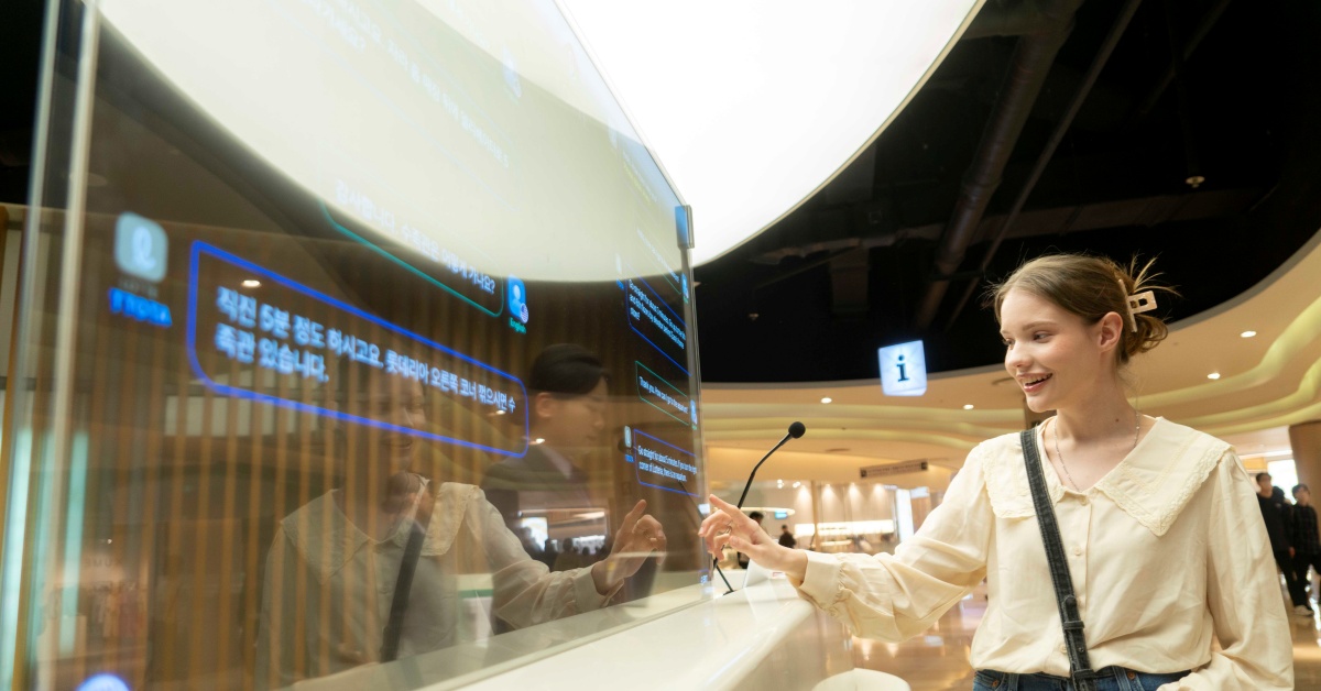 SKT, 13개 언어 지원하는 AI 동시 통역 솔루션 ‘트랜스 토커’ 출시 – SK텔레콤 뉴스룸