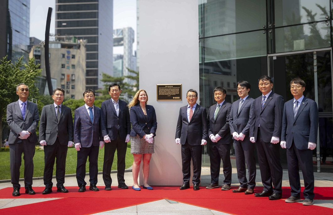 SKT, CDMA 상용화 공헌으로 ICT 명예의 전당 등재 – SK텔레콤 뉴스룸