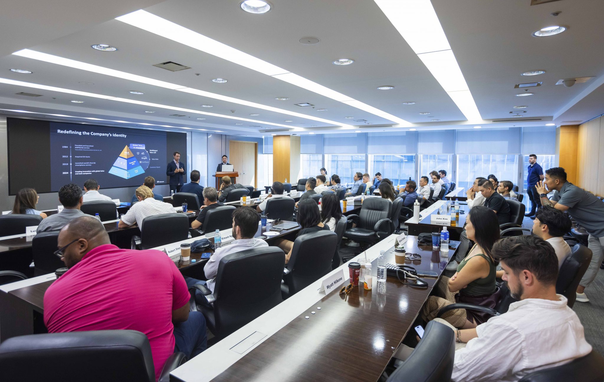 美 UCLA MBA 학생들, SKT에 AI 전략 배우러 방한 – SK텔레콤 뉴스룸