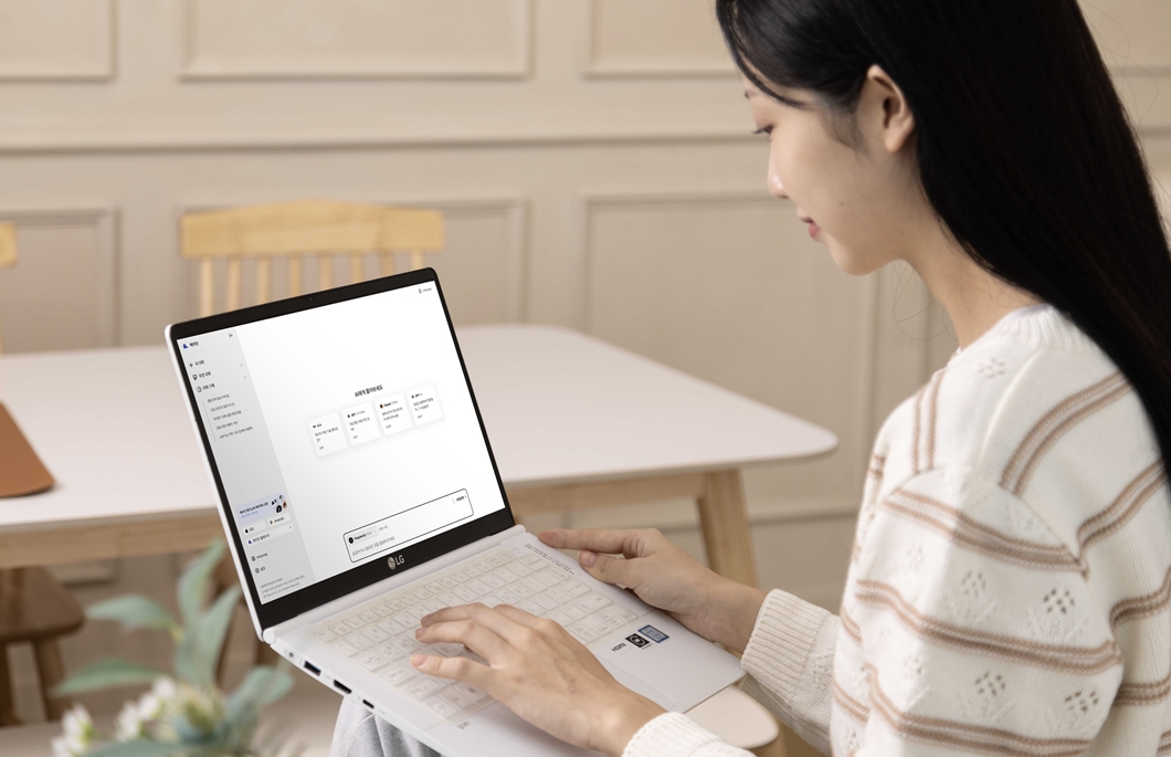 SKT 에이닷, ‘멀티 LLM 에이전트’ PC 버전 출시로 AI 검색 경험 강화 – SK텔레콤 뉴스룸