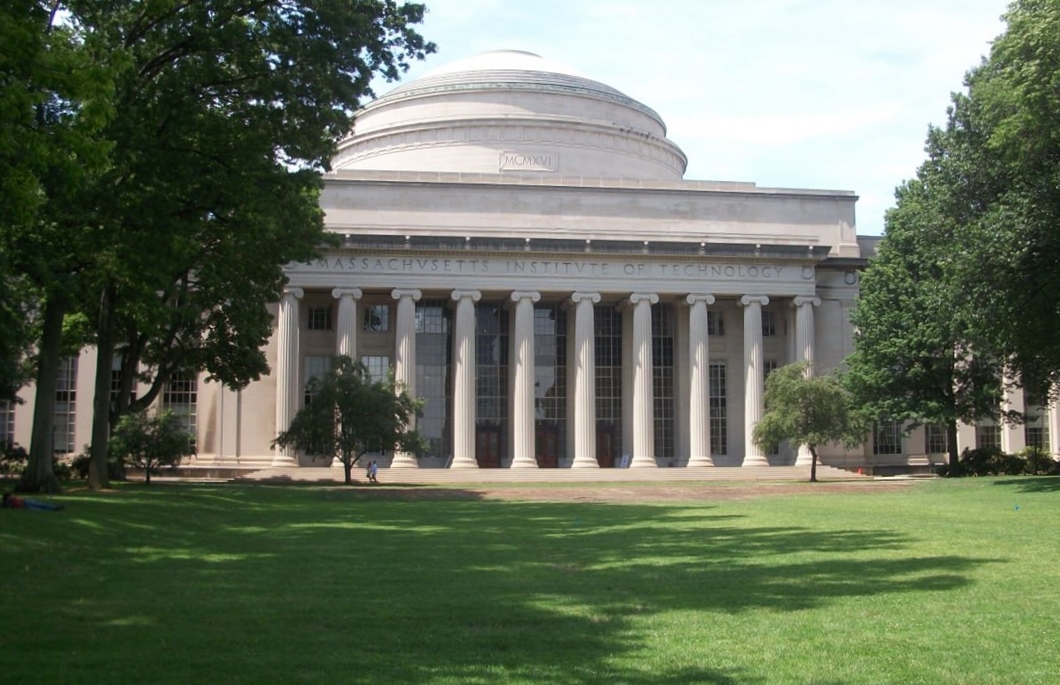 SKT, 실속파 고객 위한 ‘갤럭시 와이드7’ 단독 출시 – SK텔레콤 뉴스룸