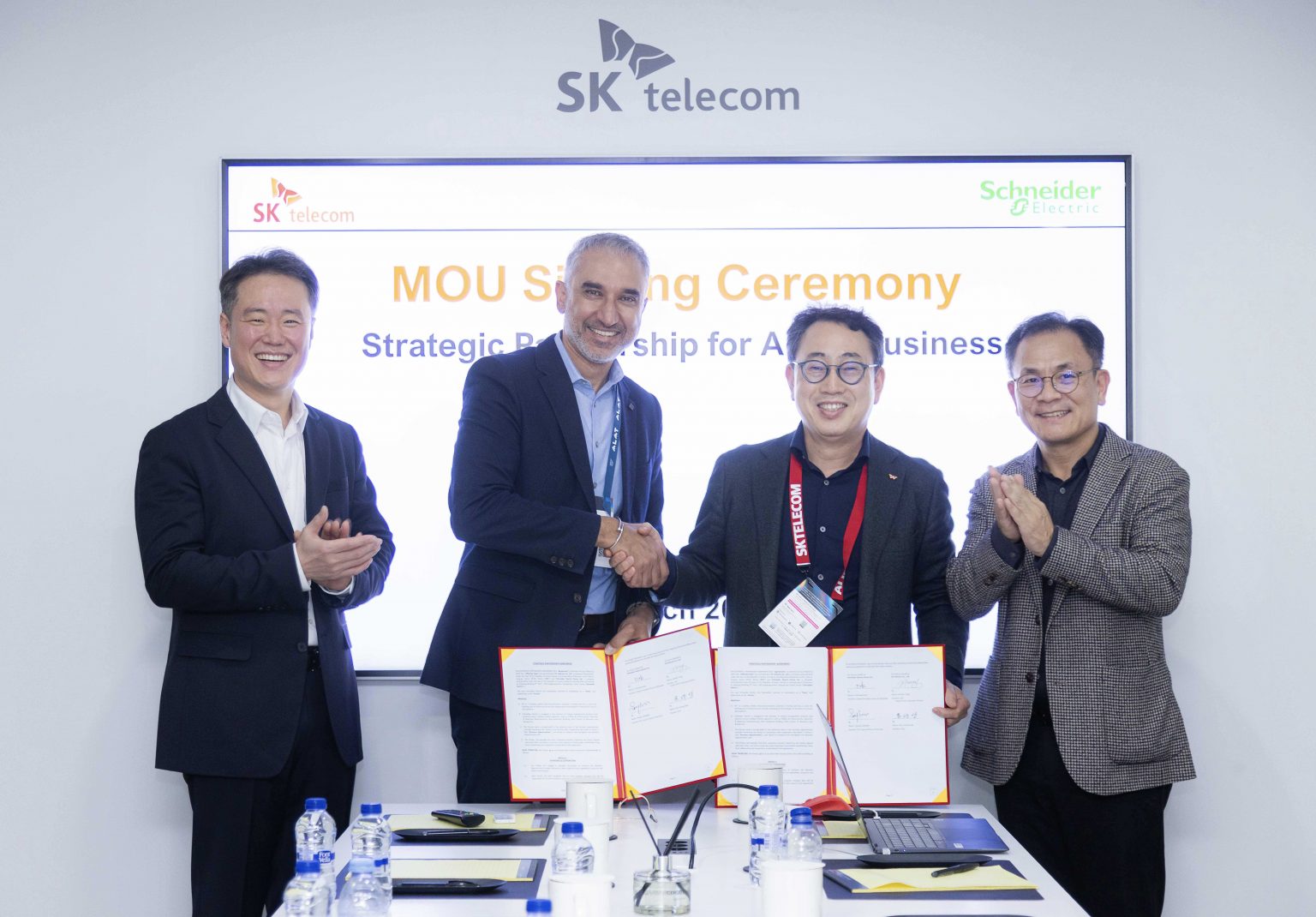 SKT, 세계적 AI DC 솔루션 기업 슈나이더와 글로벌 시장 진출 협력 – SK텔레콤 뉴스룸