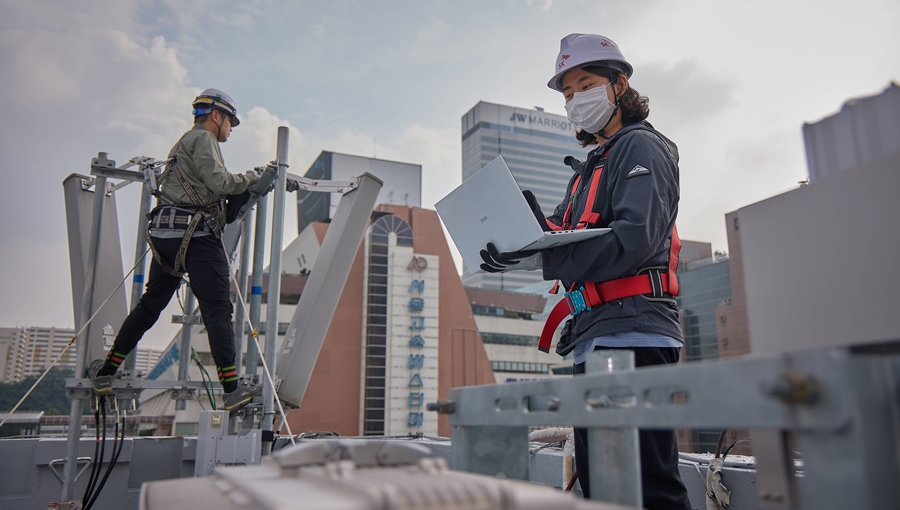 SKT, SK그룹 전반에 ‘에이닷 비즈’ 확대 도입 – SK텔레콤 뉴스룸